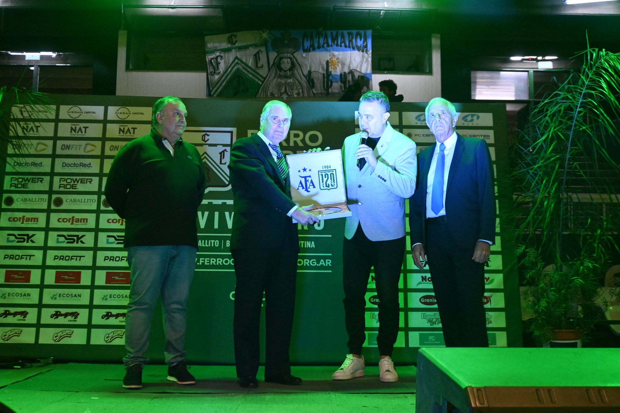 GRAN FESTEJO: 120 AÑOS DE ORGULLO – Club Ferro Carril Oeste